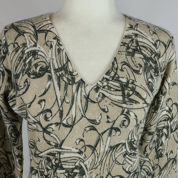 Alexandra Bartlett | Sweaters | Alexandra Bartlett Lambswool And Angora ...